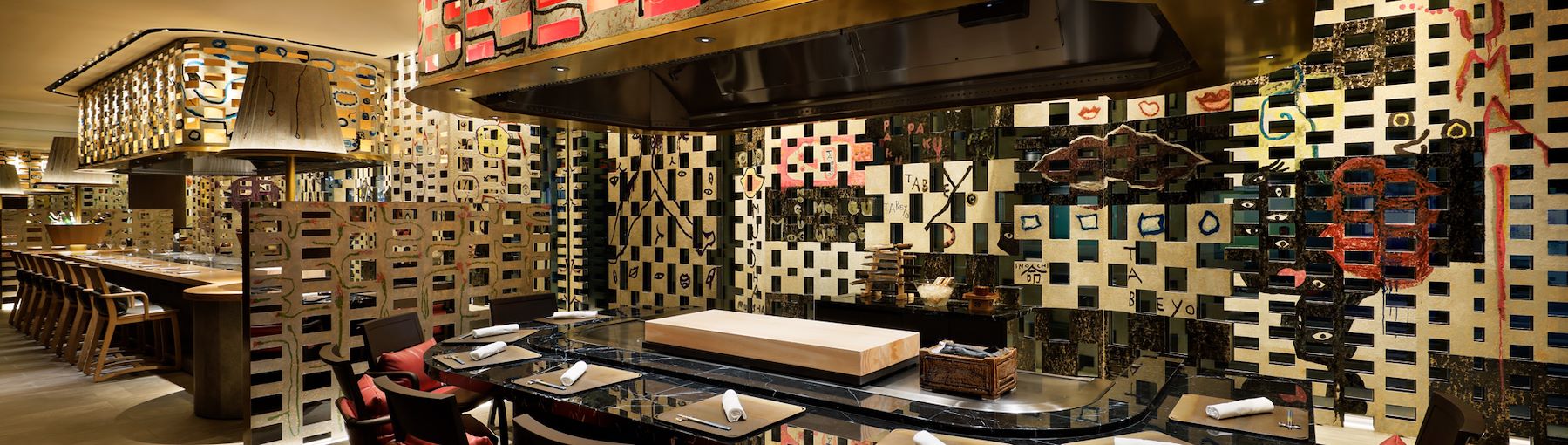 MYDOでは、地元の皆さまが愛してやまない「大阪ソウルフード」もご提供しています。